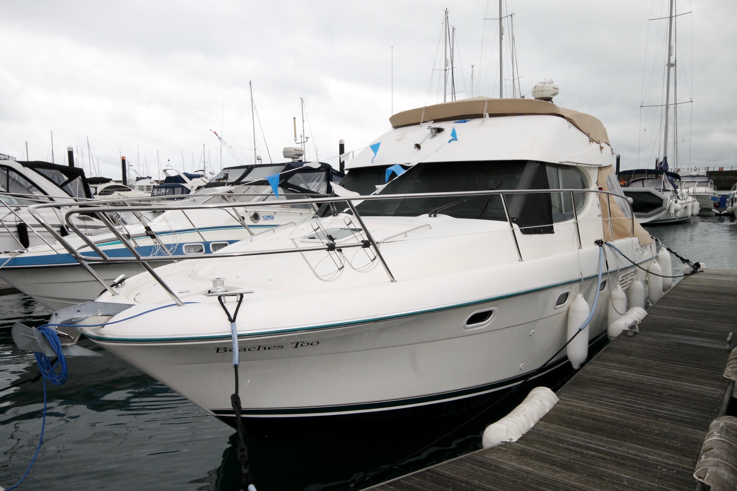 Jeanneau Prestige 32 - One Marine