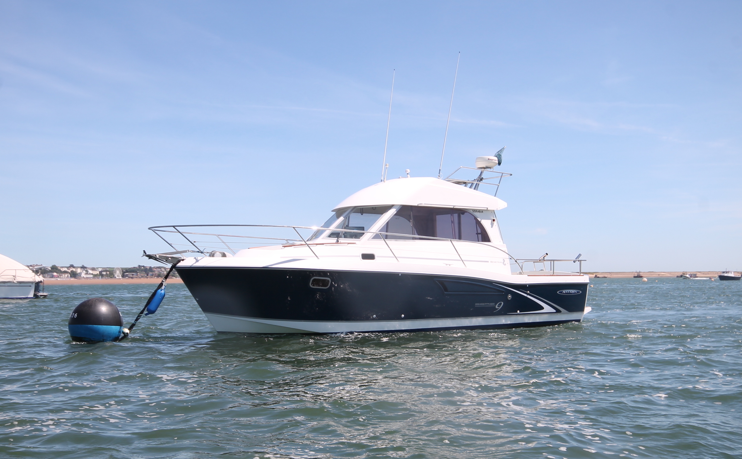 Beneteau Antares 9 Exterior 1 - One Marine