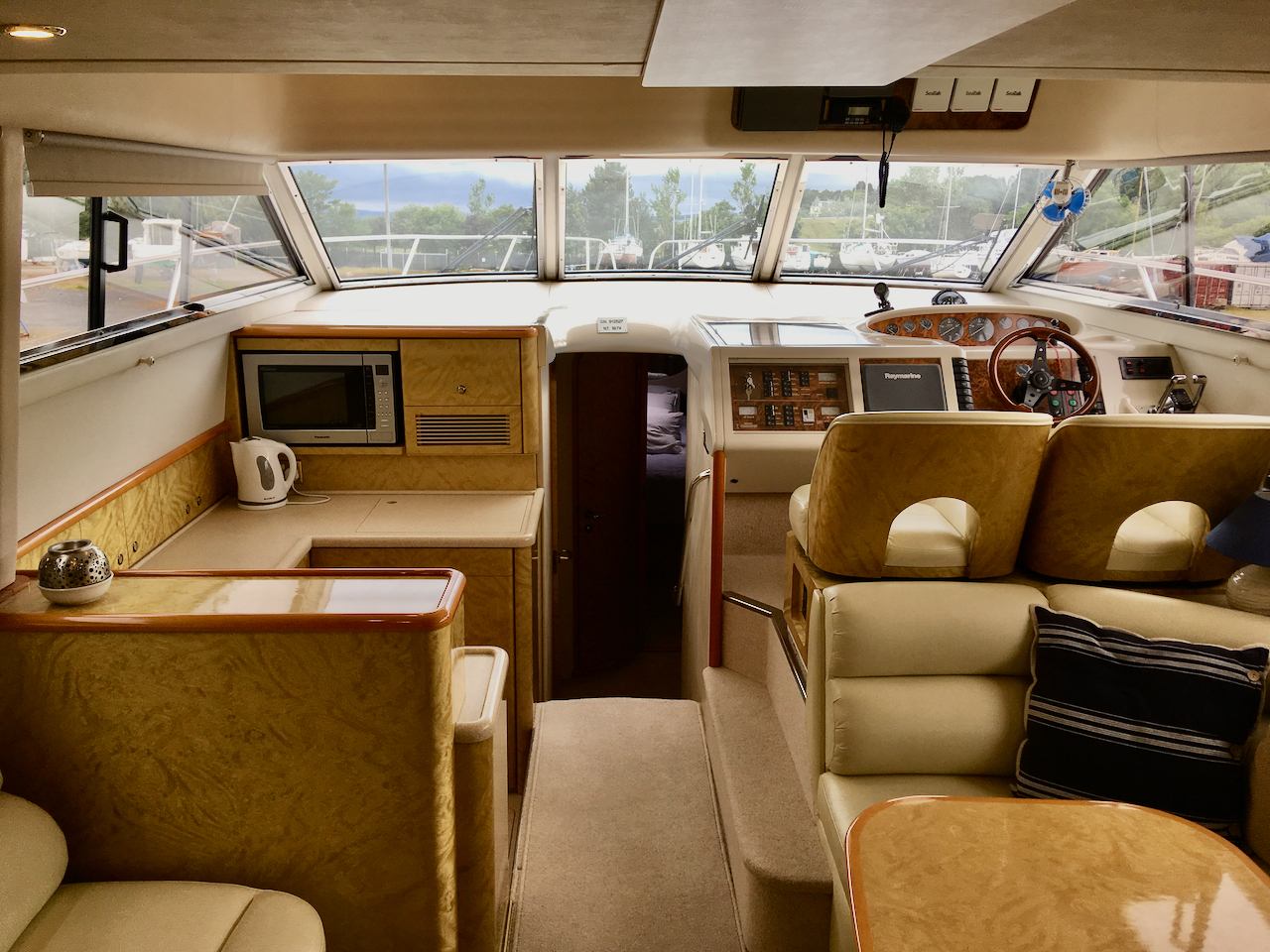 Princess 440 - 17 - One Marine