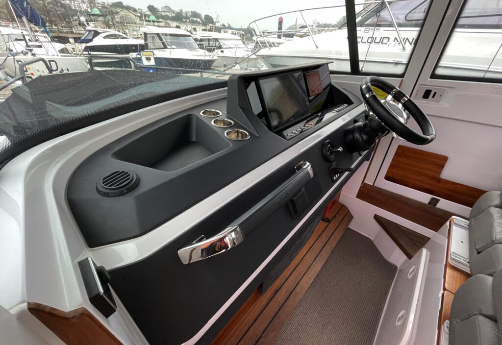 8-Helm-Station - One Marine